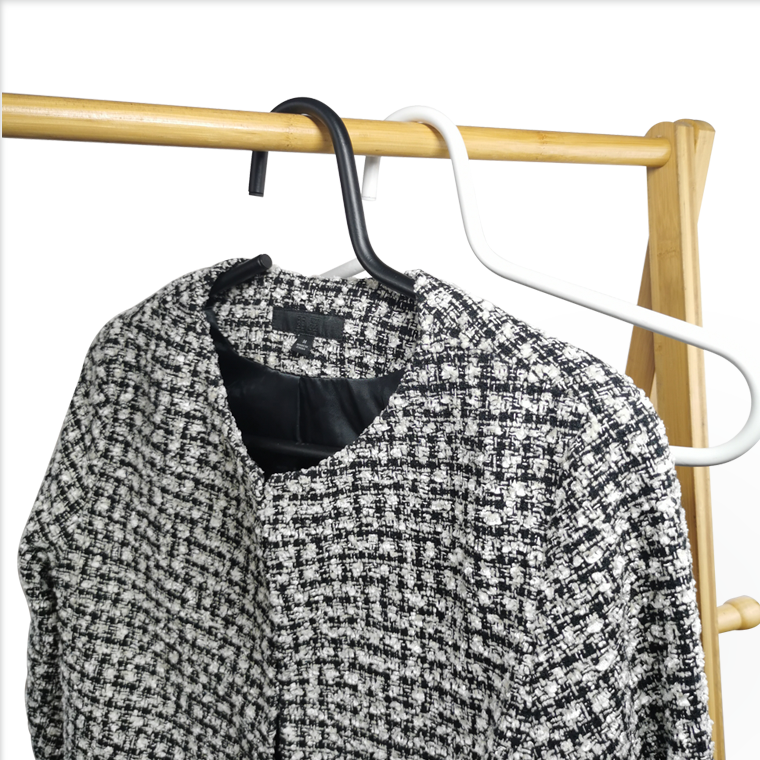 Special Shapes PVC Metal Clothes Hanger – dadihanger